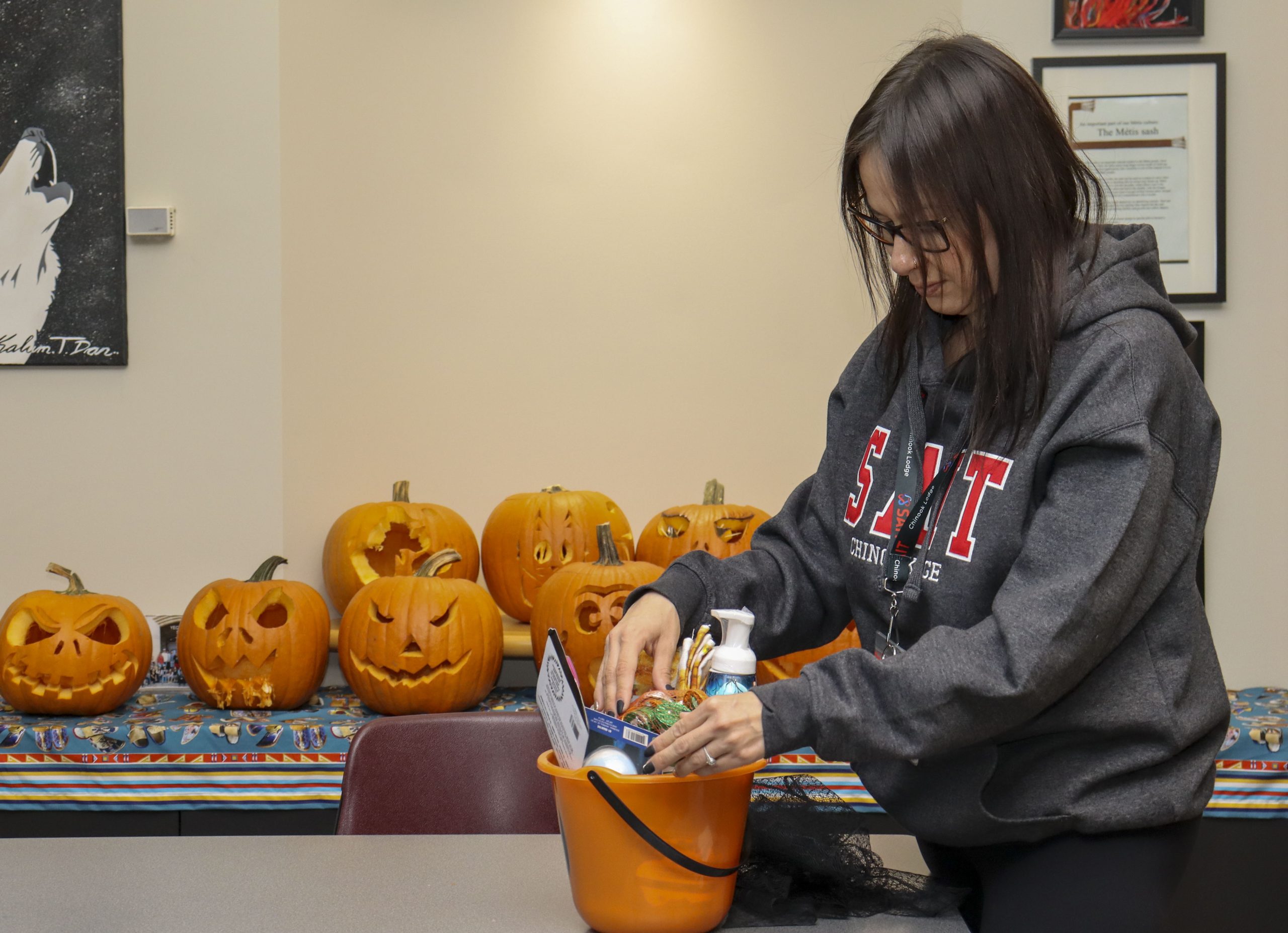 SAIT hosts pumpkin carving fest for Indigenous students – The Press
